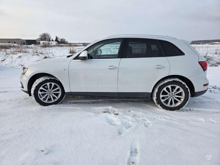 White Audi Q5 2013 in Siauliai, with an engine capacity of 1.97 L and mileage of 247 thousand km for 9000 €, photo 8 on AUTOMOTO.COM.LV