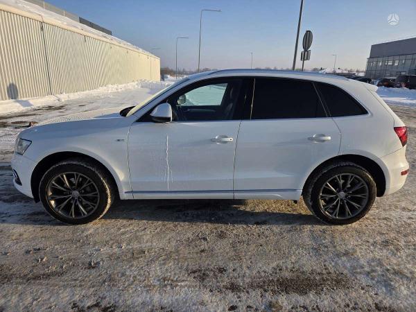 White Audi Q5 2013 in Panevezys, with an engine capacity of 1.97 L and mileage of 296 thousand km for 12015 €, photo 2 on AUTOMOTO.COM.LV