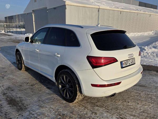 White Audi Q5 2013 in Panevezys, with an engine capacity of 1.97 L and mileage of 296 thousand km for 12015 €, photo 3 on AUTOMOTO.COM.LV