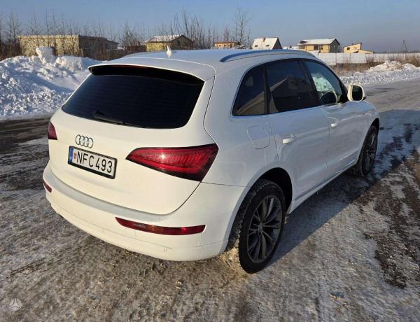 White Audi Q5 2013 in Panevezys, with an engine capacity of 1.97 L and mileage of 296 thousand km for 12015 €, photo 5 on AUTOMOTO.COM.LV