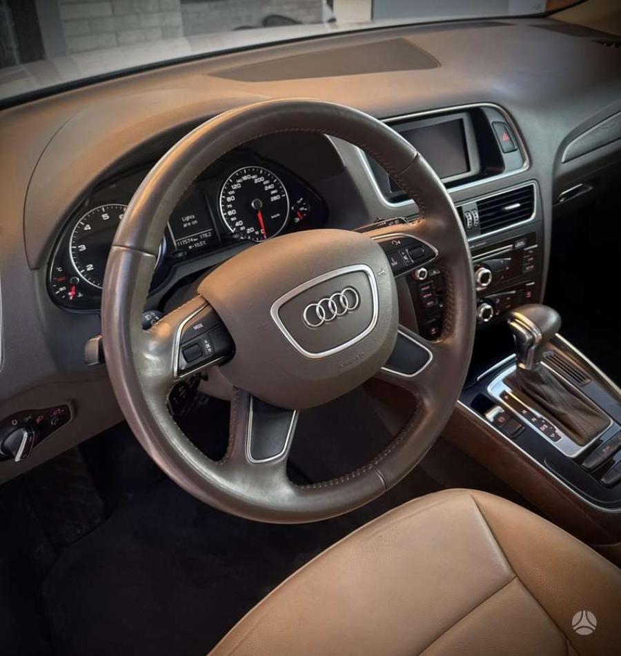 Balts Audi Q5 2013 Viļņa, ar dzinēja tilpumu 1.98 L un nobraukumu 117 tūkst. km par 9900 €, foto 20 vietnē AUTOMOTO.COM.LV