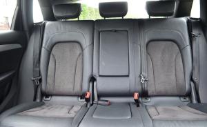 White Audi Q5 2013 in Kaunas, with an engine capacity of 2.00 L and mileage of 249 thousand km for 10650 €, photo 4 on AUTOMOTO.COM.LV