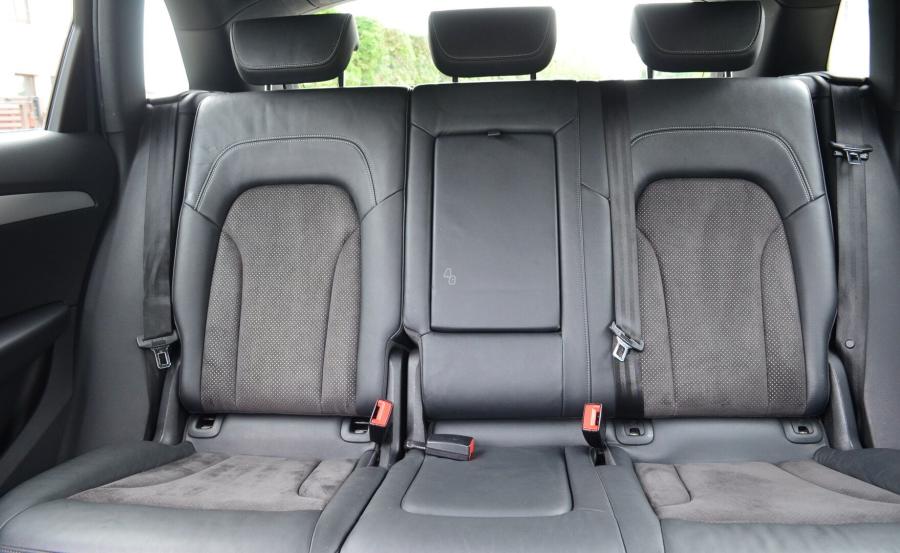 White Audi Q5 2013 in Kaunas, with an engine capacity of 2.00 L and mileage of 249 thousand km for 10650 €, photo 4 on AUTOMOTO.COM.LV