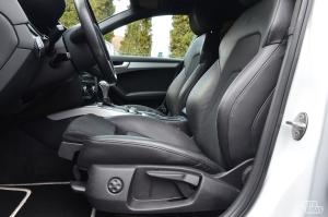 White Audi Q5 2013 in Kaunas, with an engine capacity of 2.00 L and mileage of 249 thousand km for 10650 €, photo 14 on AUTOMOTO.COM.LV
