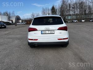Balts Audi Q5 2013 Rīga, ar dzinēja tilpumu 2.00 L un nobraukumu 236 tūkst. km par 10200 €, foto 9 vietnē AUTOMOTO.COM.LV