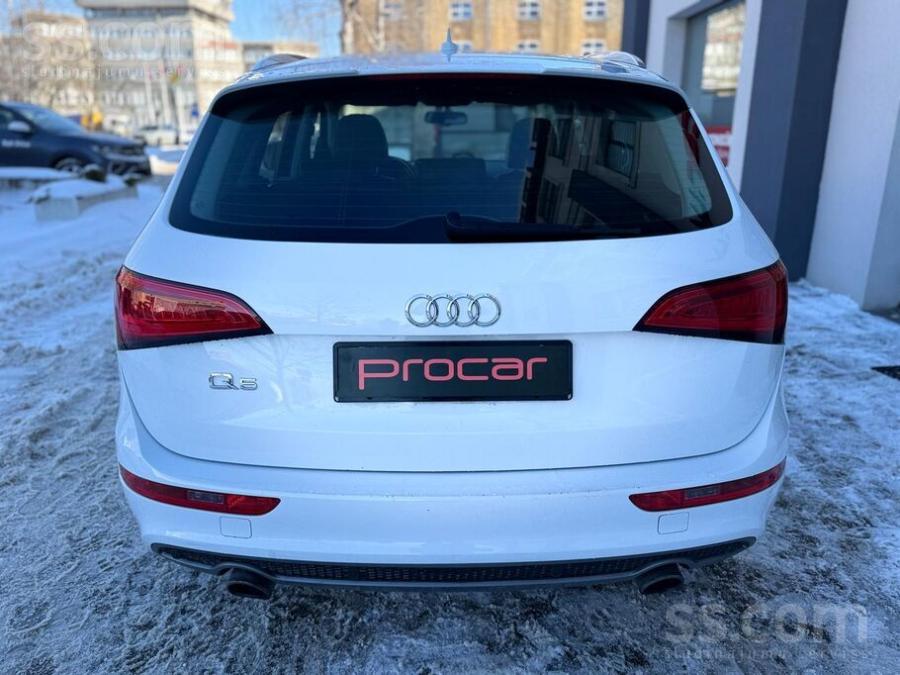 White Audi Q5 2013 in Riga, with an engine capacity of 2.00 L and mileage of 136 thousand km for 11900 €, photo 5 on AUTOMOTO.COM.LV