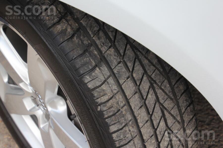 Balts Audi Q5 2013 Tukums, ar dzinēja tilpumu 2.00 L un nobraukumu 204 tūkst. km par 12990 €, foto 18 vietnē AUTOMOTO.COM.LV