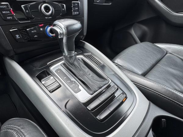 White Audi Q5 2013 in Riga, with an engine capacity of 2.00 L and mileage of 267 thousand km for 14000 €, photo 9 on AUTOMOTO.COM.LV