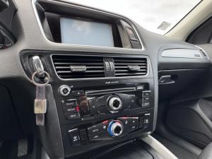 White Audi Q5 2013 in Riga, with an engine capacity of 2.00 L and mileage of 267 thousand km for 14000 €, photo 11 on AUTOMOTO.COM.LV