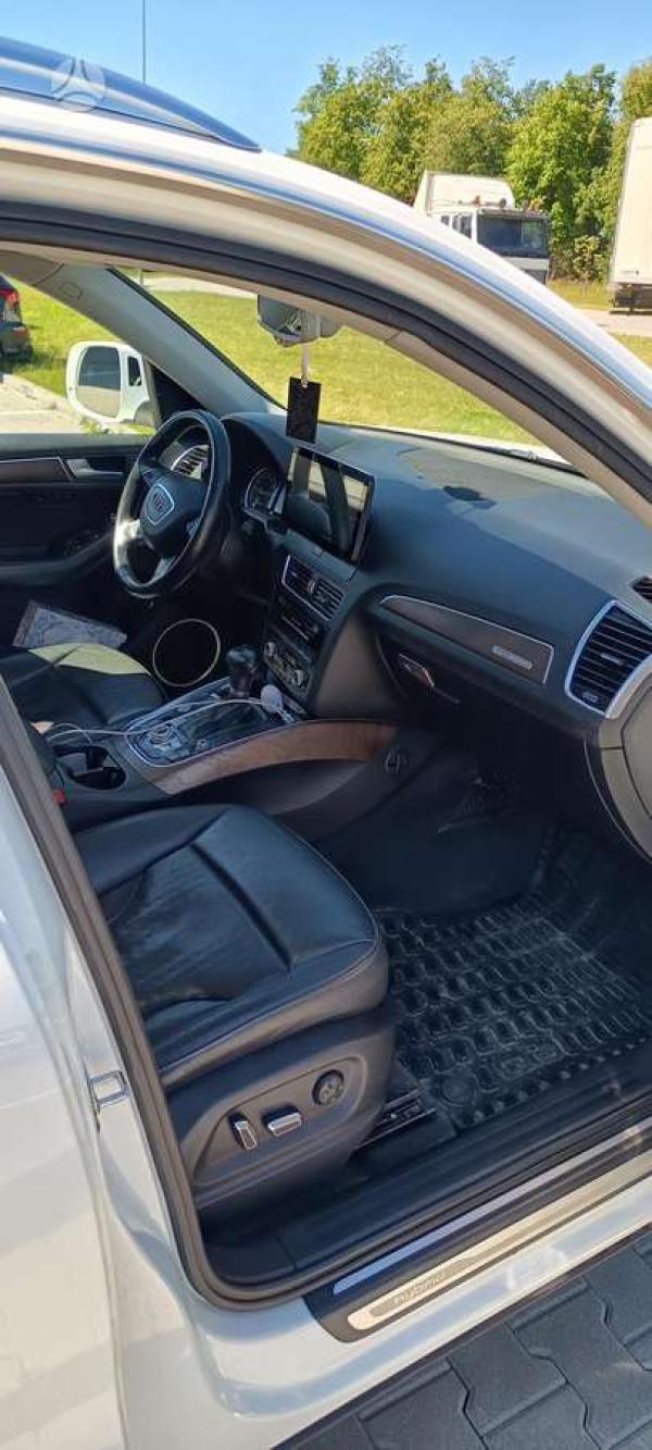 White Audi Q5 2013 in Klaipeda, with an engine capacity of 1.98 L and mileage of 267 thousand km for 11500 €, photo 9 on AUTOMOTO.COM.LV