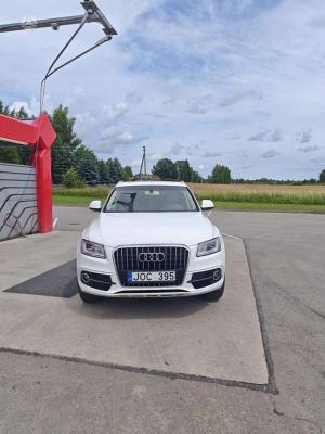 Balts Audi Q5 2013 Plungė, ar dzinēja tilpumu 3.00 L un nobraukumu 160 tūkst. km par 11800 €, foto  vietnē AUTOMOTO.COM.LV