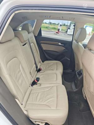 Balts Audi Q5 2013 Plungė, ar dzinēja tilpumu 3.00 L un nobraukumu 160 tūkst. km par 11800 €, foto 7 vietnē AUTOMOTO.COM.LV