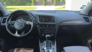 White Audi Q5 2013 in Vilnius, with an engine capacity of 2.97 L and mileage of 278 thousand km for 12900 €, photo 18 on AUTOMOTO.COM.LV