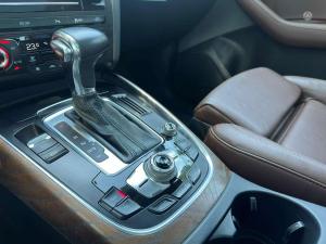 White Audi Q5 2013 in Vilnius, with an engine capacity of 2.97 L and mileage of 278 thousand km for 12900 €, photo 26 on AUTOMOTO.COM.LV