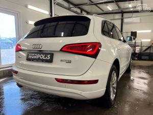 White Audi Q5 2013 in Aukstieji Rusokai, with an engine capacity of 2.00 L and mileage of 238 thousand km for 11374 €, photo 13 on AUTOMOTO.COM.LV