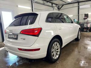 White Audi Q5 2013 in Aukstieji Rusokai, with an engine capacity of 2.00 L and mileage of 238 thousand km for 11374 €, photo 15 on AUTOMOTO.COM.LV