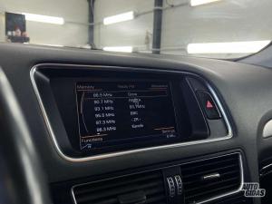 White Audi Q5 2013 in Aukstieji Rusokai, with an engine capacity of 2.00 L and mileage of 238 thousand km for 11374 €, photo 25 on AUTOMOTO.COM.LV