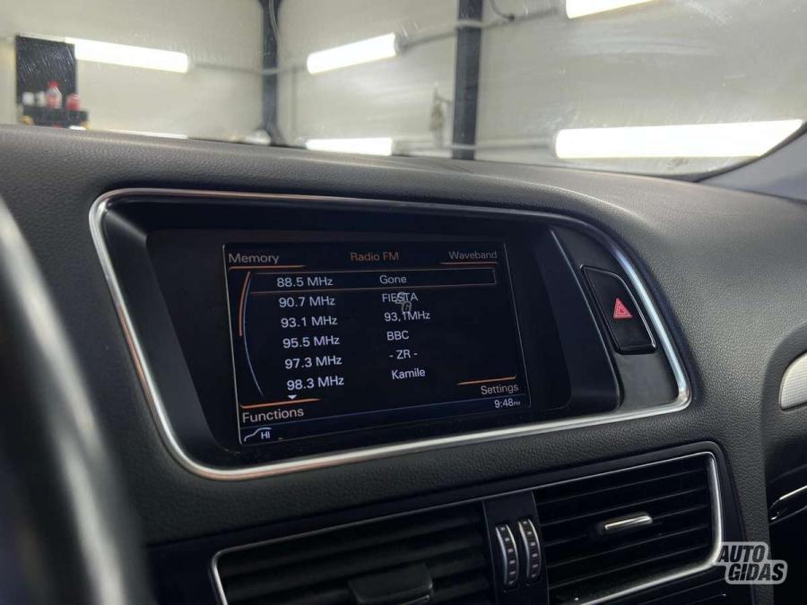 White Audi Q5 2013 in Aukstieji Rusokai, with an engine capacity of 2.00 L and mileage of 238 thousand km for 11374 €, photo 25 on AUTOMOTO.COM.LV