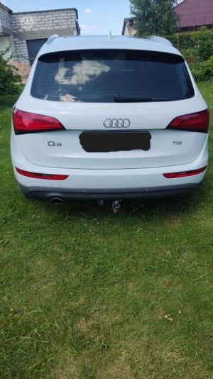 White Audi Q5 2013 in Ukmerge, with an engine capacity of 2.00 L and mileage of 298 thousand km for 11600 €, photo 7 on AUTOMOTO.COM.LV