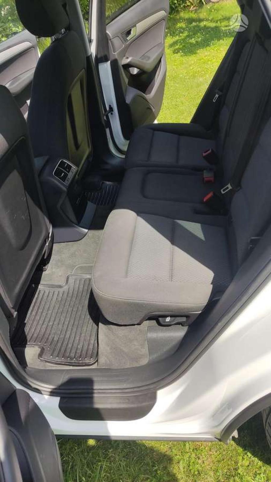 White Audi Q5 2013 in Ukmerge, with an engine capacity of 2.00 L and mileage of 298 thousand km for 11600 €, photo 13 on AUTOMOTO.COM.LV