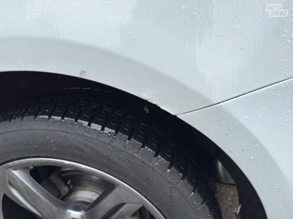 White Audi Q5 2013 in Vilnius, with an engine capacity of 2.00 L and mileage of 185 thousand km for 6800 €, photo 7 on AUTOMOTO.COM.LV
