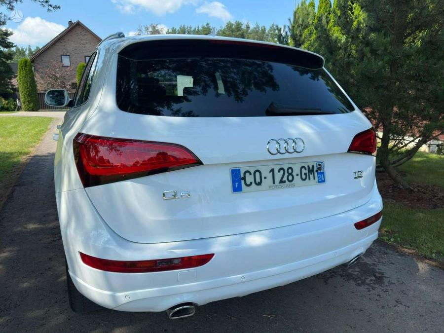 White Audi Q5 2013 in Vilnius, with an engine capacity of 2.97 L and mileage of 278 thousand km for 11990 €, photo 6 on AUTOMOTO.COM.LV