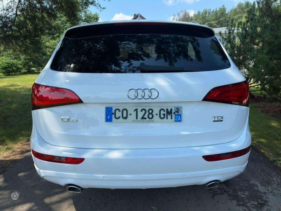 White Audi Q5 2013 in Vilnius, with an engine capacity of 2.97 L and mileage of 278 thousand km for 11990 €, photo 8 on AUTOMOTO.COM.LV
