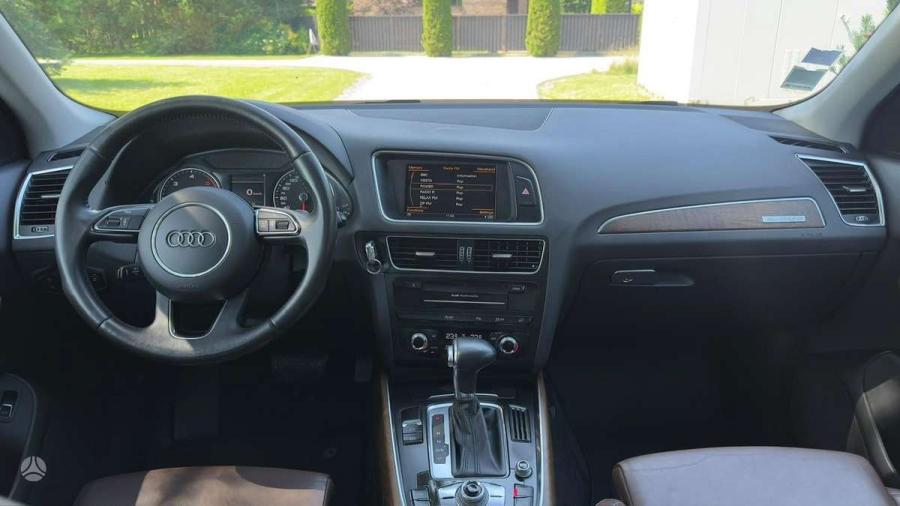 White Audi Q5 2013 in Vilnius, with an engine capacity of 2.97 L and mileage of 278 thousand km for 11990 €, photo 18 on AUTOMOTO.COM.LV