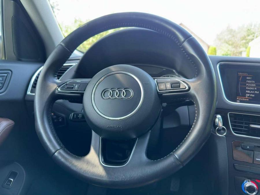 White Audi Q5 2013 in Vilnius, with an engine capacity of 2.97 L and mileage of 278 thousand km for 11990 €, photo 20 on AUTOMOTO.COM.LV