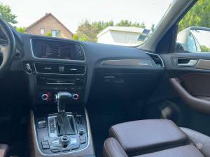 White Audi Q5 2013 in Vilnius, with an engine capacity of 2.97 L and mileage of 278 thousand km for 11990 €, photo 23 on AUTOMOTO.COM.LV