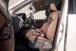 White Audi Q5 2013 in Talsi, with an engine capacity of 3.00 L and mileage of 280 thousand km for 13950 €, photo 10 on AUTOMOTO.COM.LV