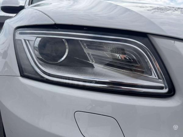 White Audi Q5 2013 in Kaunas, with an engine capacity of 1.97 L and mileage of 196 thousand km for 12399 €, photo 6 on AUTOMOTO.COM.LV