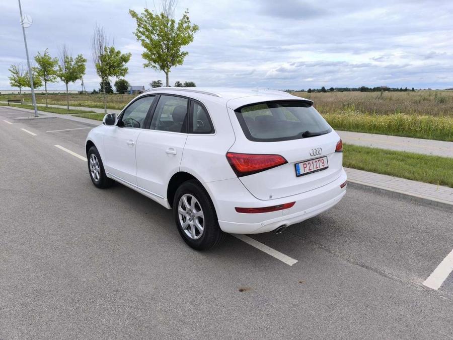 Balts Audi Q5 2013 Marijampole, ar dzinēja tilpumu 1.97 L un nobraukumu 328 tūkst. km par 8900 €, foto 4 vietnē AUTOMOTO.COM.LV