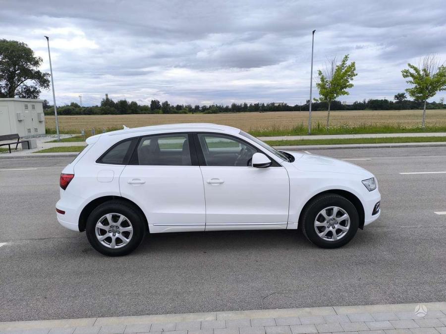 Balts Audi Q5 2013 Marijampole, ar dzinēja tilpumu 1.97 L un nobraukumu 328 tūkst. km par 8900 €, foto 8 vietnē AUTOMOTO.COM.LV