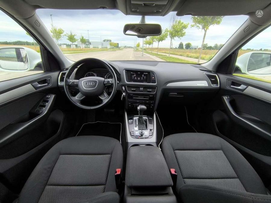 Balts Audi Q5 2013 Marijampole, ar dzinēja tilpumu 1.97 L un nobraukumu 328 tūkst. km par 8900 €, foto 12 vietnē AUTOMOTO.COM.LV