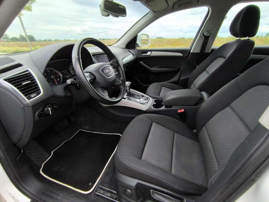 Balts Audi Q5 2013 Marijampole, ar dzinēja tilpumu 1.97 L un nobraukumu 328 tūkst. km par 8900 €, foto 13 vietnē AUTOMOTO.COM.LV