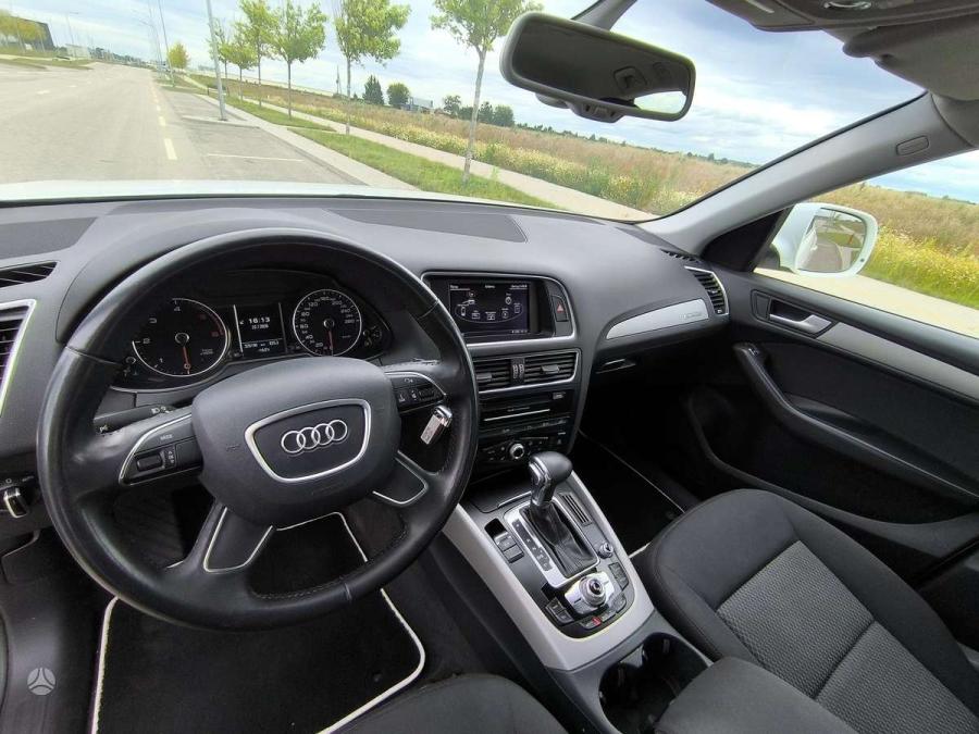 Balts Audi Q5 2013 Marijampole, ar dzinēja tilpumu 1.97 L un nobraukumu 328 tūkst. km par 8900 €, foto 14 vietnē AUTOMOTO.COM.LV