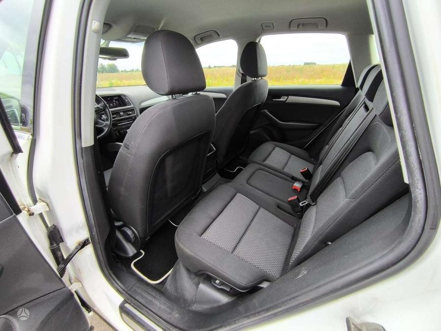 Balts Audi Q5 2013 Marijampole, ar dzinēja tilpumu 1.97 L un nobraukumu 328 tūkst. km par 8900 €, foto 15 vietnē AUTOMOTO.COM.LV