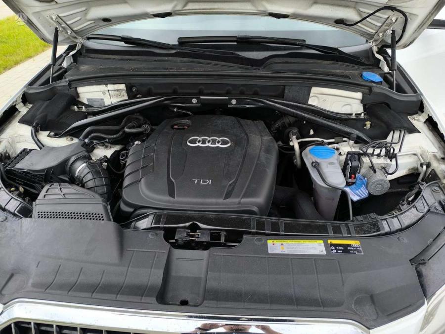 Balts Audi Q5 2013 Marijampole, ar dzinēja tilpumu 1.97 L un nobraukumu 328 tūkst. km par 8900 €, foto 23 vietnē AUTOMOTO.COM.LV