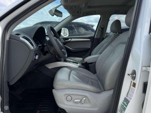 Balts Audi Q5 2013 Viļņa, ar dzinēja tilpumu 1.98 L un nobraukumu 185 tūkst. km par 9990 €, foto 16 vietnē AUTOMOTO.COM.LV