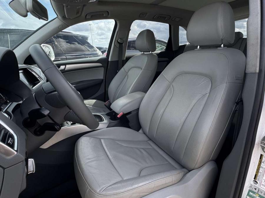 Balts Audi Q5 2013 Viļņa, ar dzinēja tilpumu 1.98 L un nobraukumu 185 tūkst. km par 9990 €, foto 17 vietnē AUTOMOTO.COM.LV