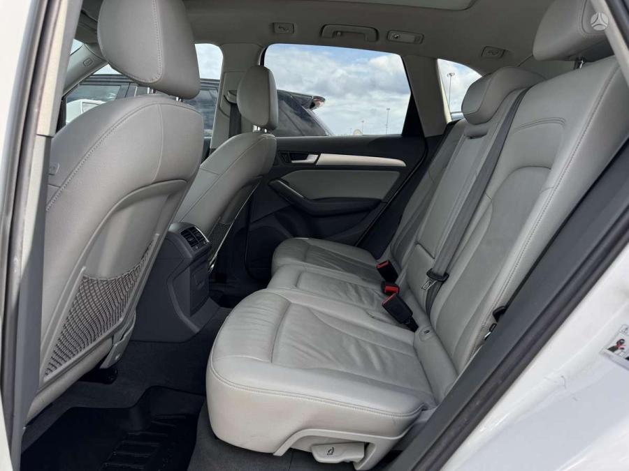 Balts Audi Q5 2013 Viļņa, ar dzinēja tilpumu 1.98 L un nobraukumu 185 tūkst. km par 9990 €, foto 20 vietnē AUTOMOTO.COM.LV