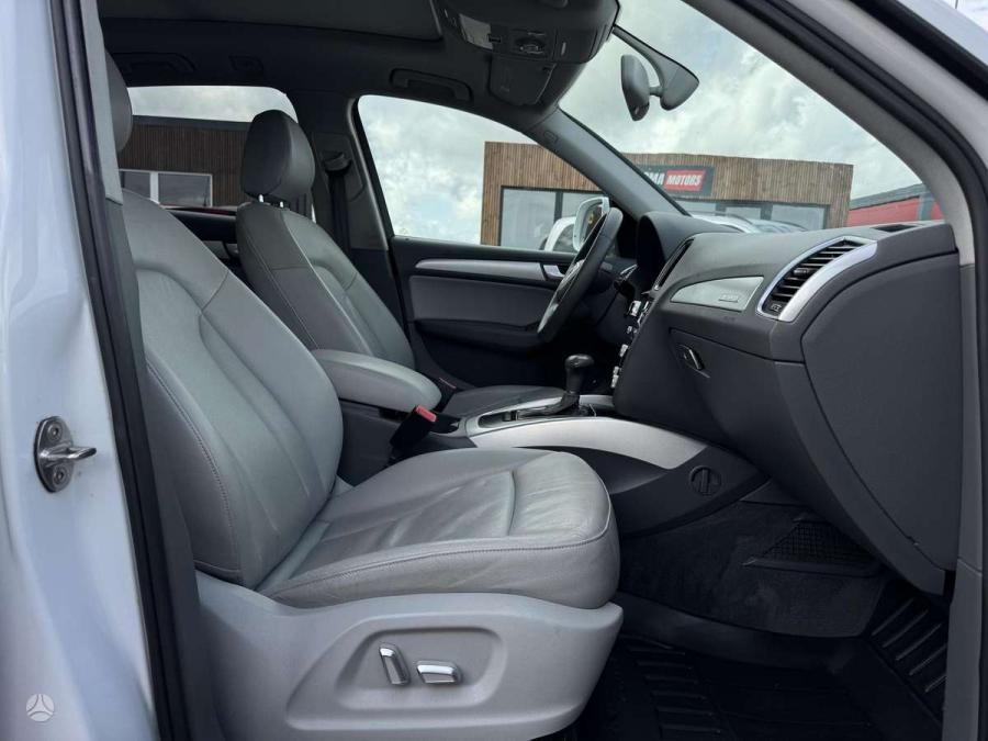 Balts Audi Q5 2013 Viļņa, ar dzinēja tilpumu 1.98 L un nobraukumu 185 tūkst. km par 9990 €, foto 23 vietnē AUTOMOTO.COM.LV