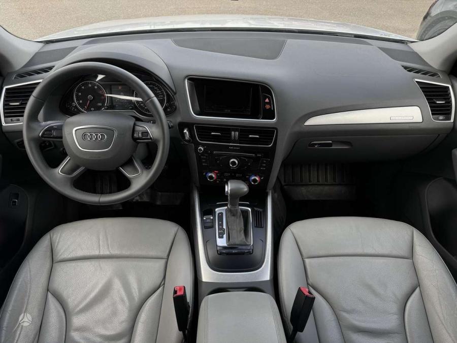 Balts Audi Q5 2013 Viļņa, ar dzinēja tilpumu 1.98 L un nobraukumu 185 tūkst. km par 9990 €, foto 25 vietnē AUTOMOTO.COM.LV