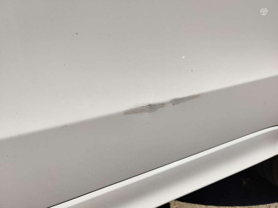 White Audi Q5 2013 in Kaunas, with an engine capacity of 3.00 L and mileage of 243 thousand km for 9950 €, photo 19 on AUTOMOTO.COM.LV