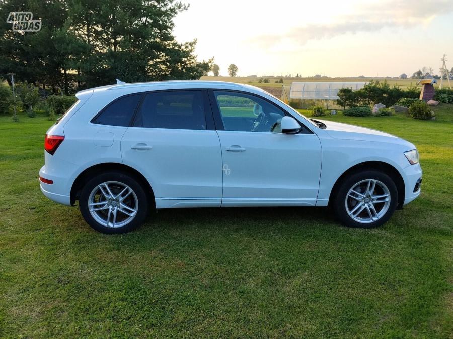White Audi Q5 2013 in Marijampole, with an engine capacity of 2.00 L and mileage of 225 thousand km for 8500 €, photo 7 on AUTOMOTO.COM.LV