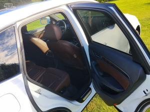 White Audi Q5 2013 in Marijampole, with an engine capacity of 2.00 L and mileage of 225 thousand km for 8500 €, photo 15 on AUTOMOTO.COM.LV