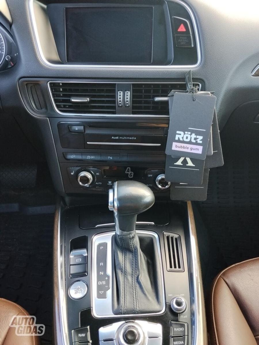 White Audi Q5 2013 in Marijampole, with an engine capacity of 2.00 L and mileage of 225 thousand km for 8500 €, photo 22 on AUTOMOTO.COM.LV