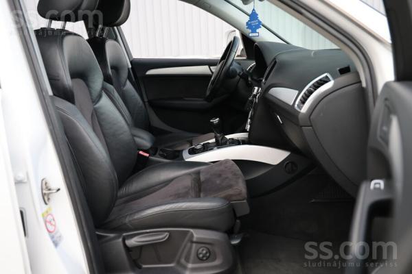 White Audi Q5 2013 in Tukums, with an engine capacity of 2.00 L and mileage of 267 thousand km for 11500 €, photo 7 on AUTOMOTO.COM.LV