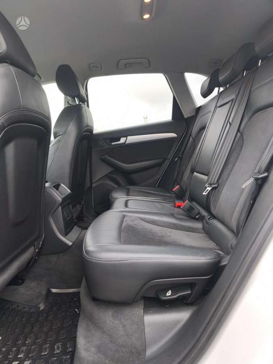 White Audi Q5 2013 in Vilnius, with an engine capacity of 2.00 L and mileage of 215 thousand km for 9350 €, photo 10 on AUTOMOTO.COM.LV